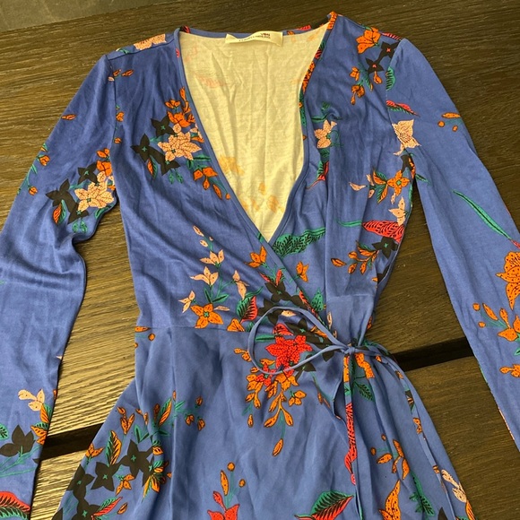 Diane Von Furstenberg | Dresses | Dvf Wrap Dress In Blue Floral Print ...
